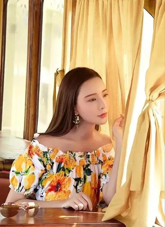 Wang Li Danni's stunning pornographic photos were exposed, the goddess of many men's dreams, and ...