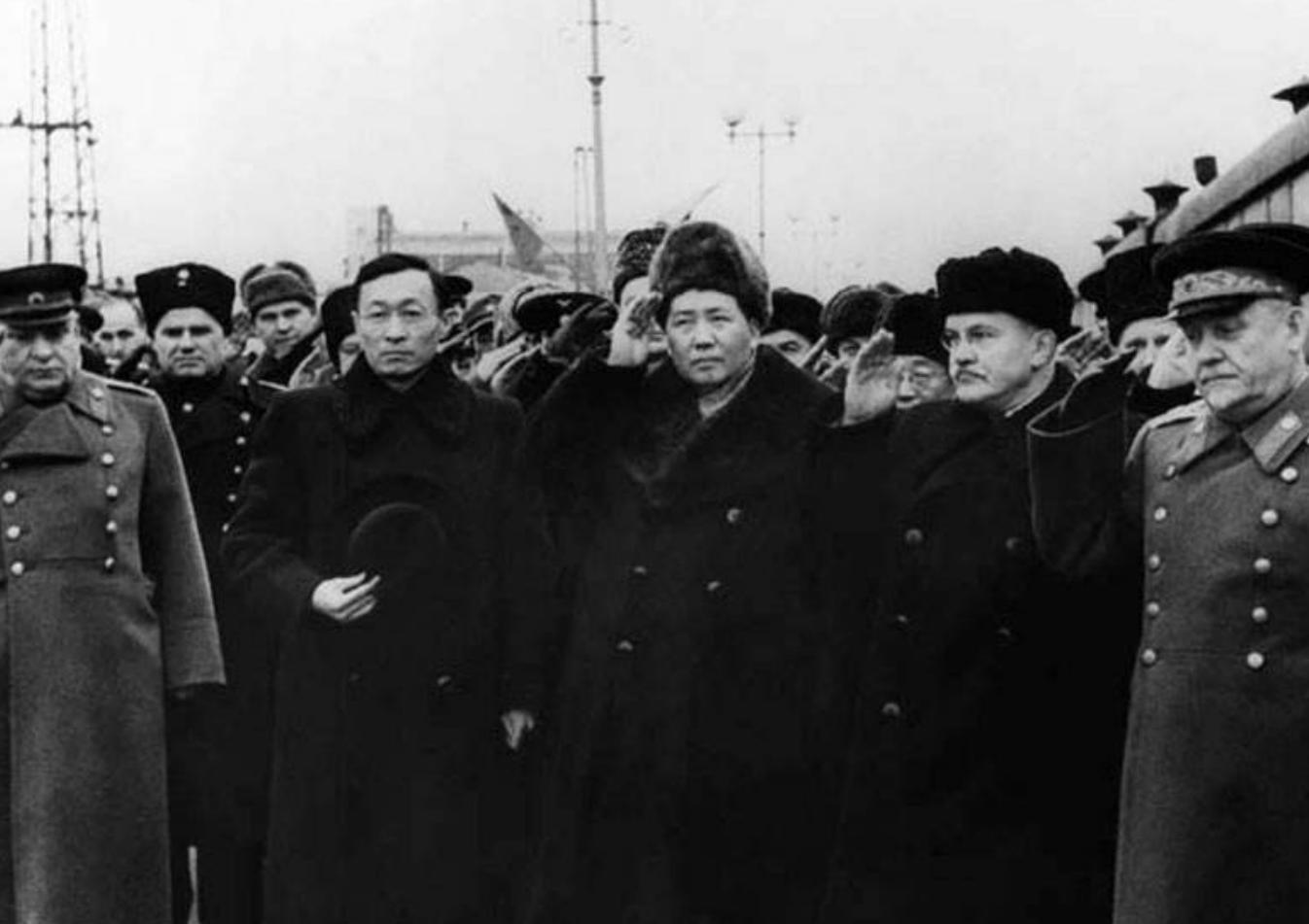 In 1949, Mao Zedong was invited to visit the Soviet Union. The Soviets ...