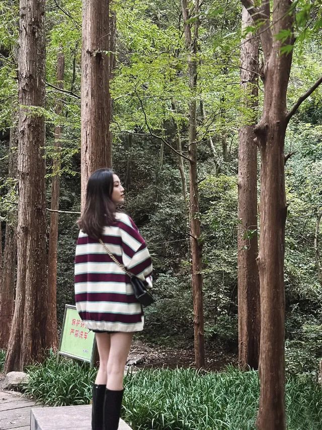 Zhao Jiwei's wife showed her affection and ran to Hangzhou. It really ...