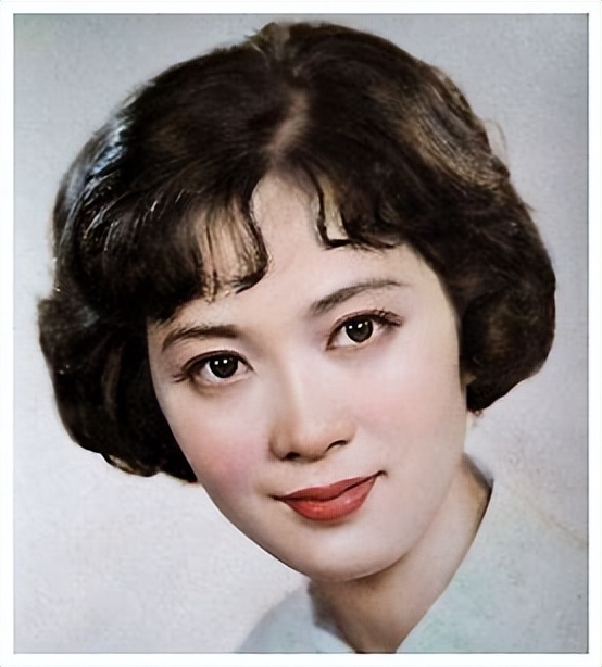 Looking at the 70-year-old Gong Xue's old age, I found that: the number ...