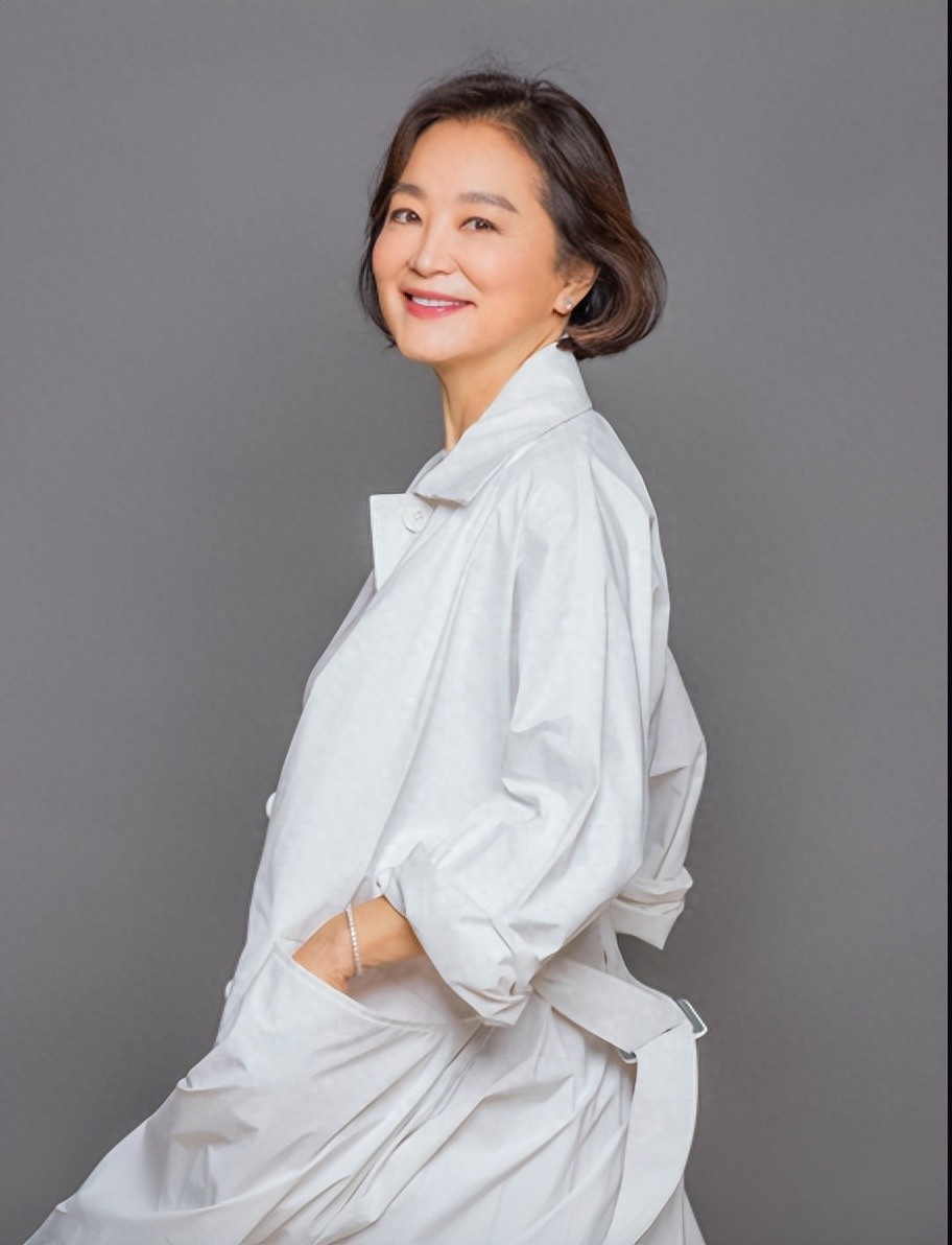 Brigitte Lin's 1.1 billion NTD mansion was invaded by a large number of ...