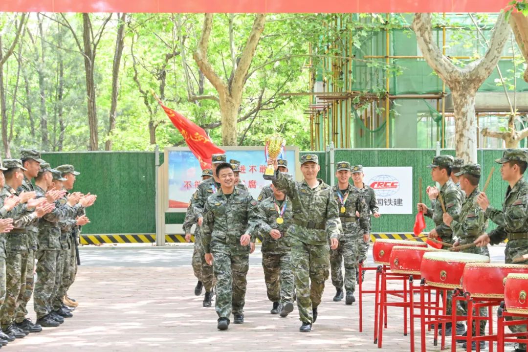 Captain Zhao's "Triple Crown Dream" - iNEWS