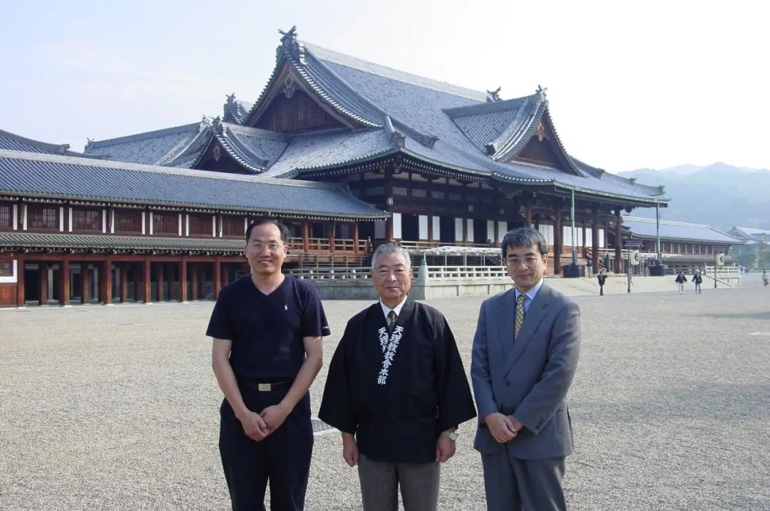 How did he "unexpectedly meet" Xu Zhimo and Wang Guowei while searching ...