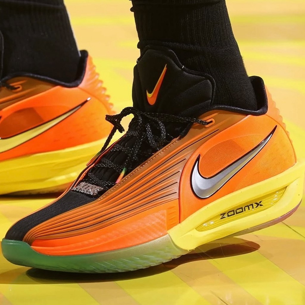 Nike's new colorway of the "strongest combat shoe" is here! What do you ...