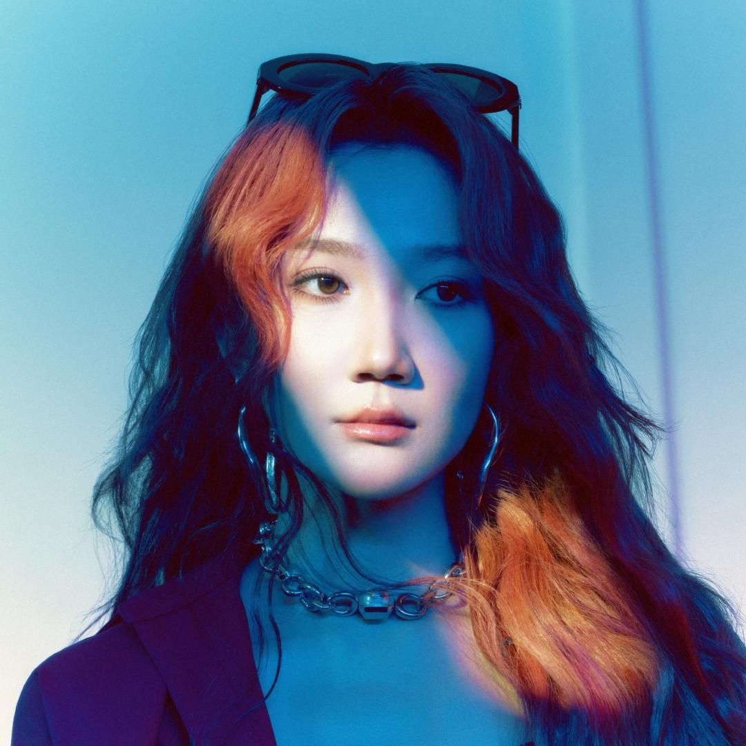 Naiwan's new album "NARCHIVE" is here, let's say it out loud together ...