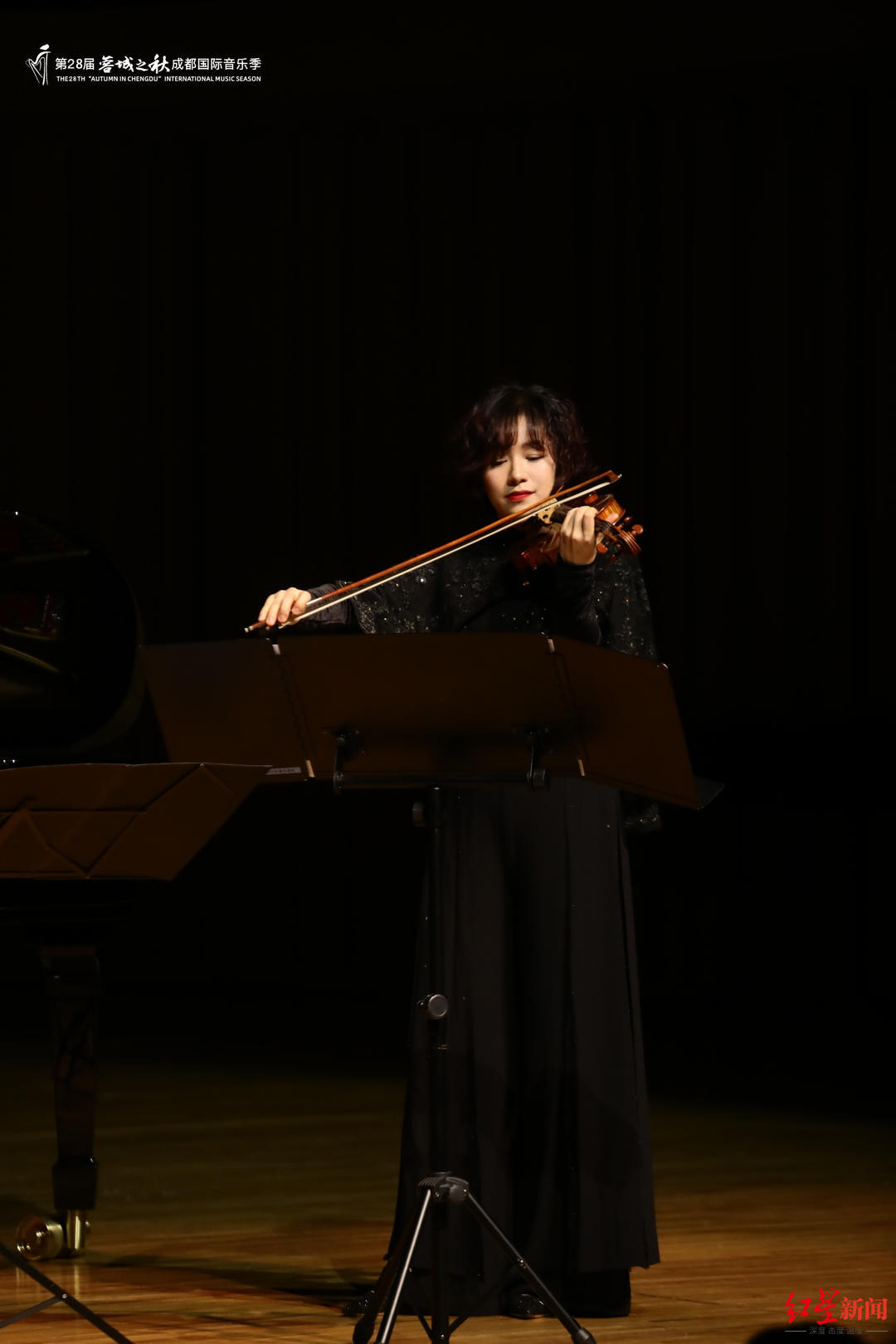 Last night, Wang Weizhi and his friends conveyed their love for life with classic works - iNEWS