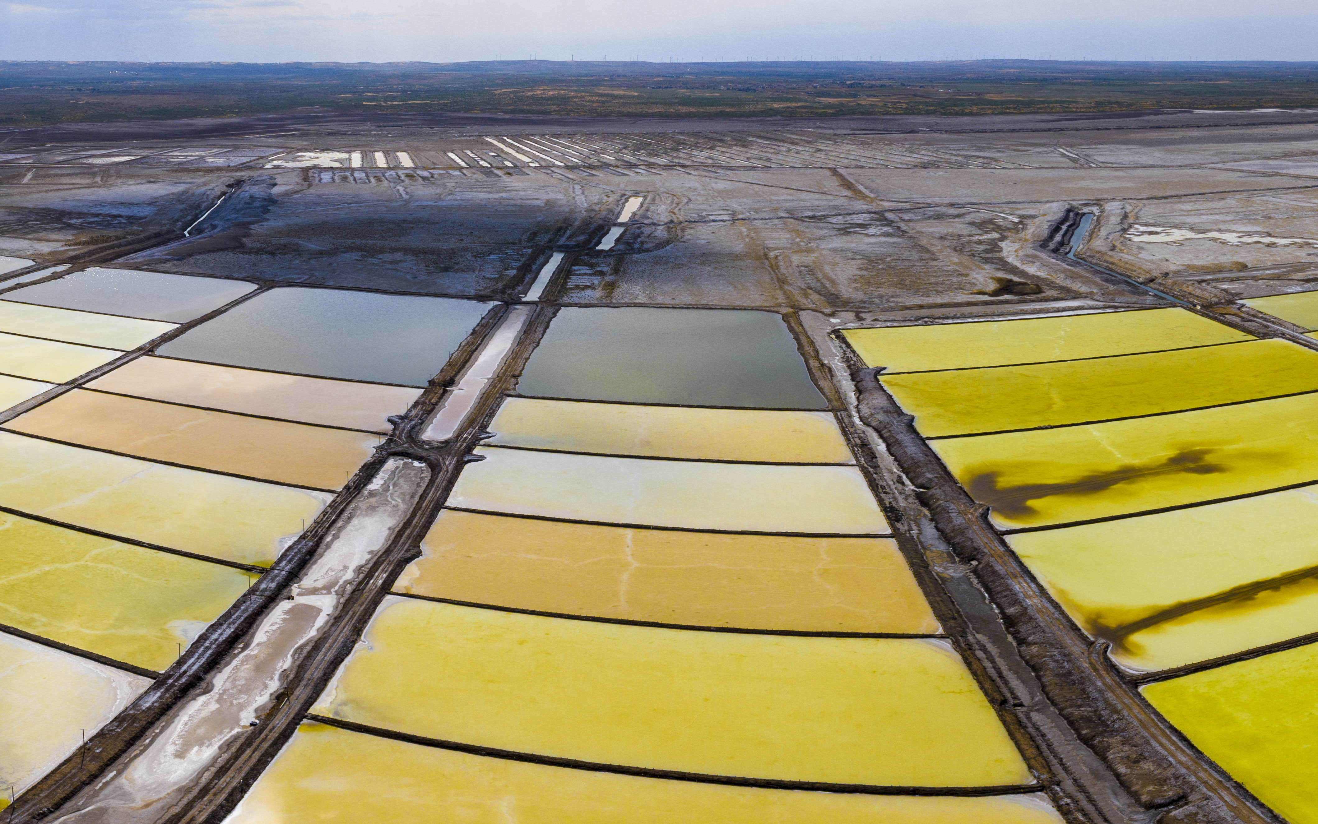 Ordos: Colorful Salt Lake - iMedia