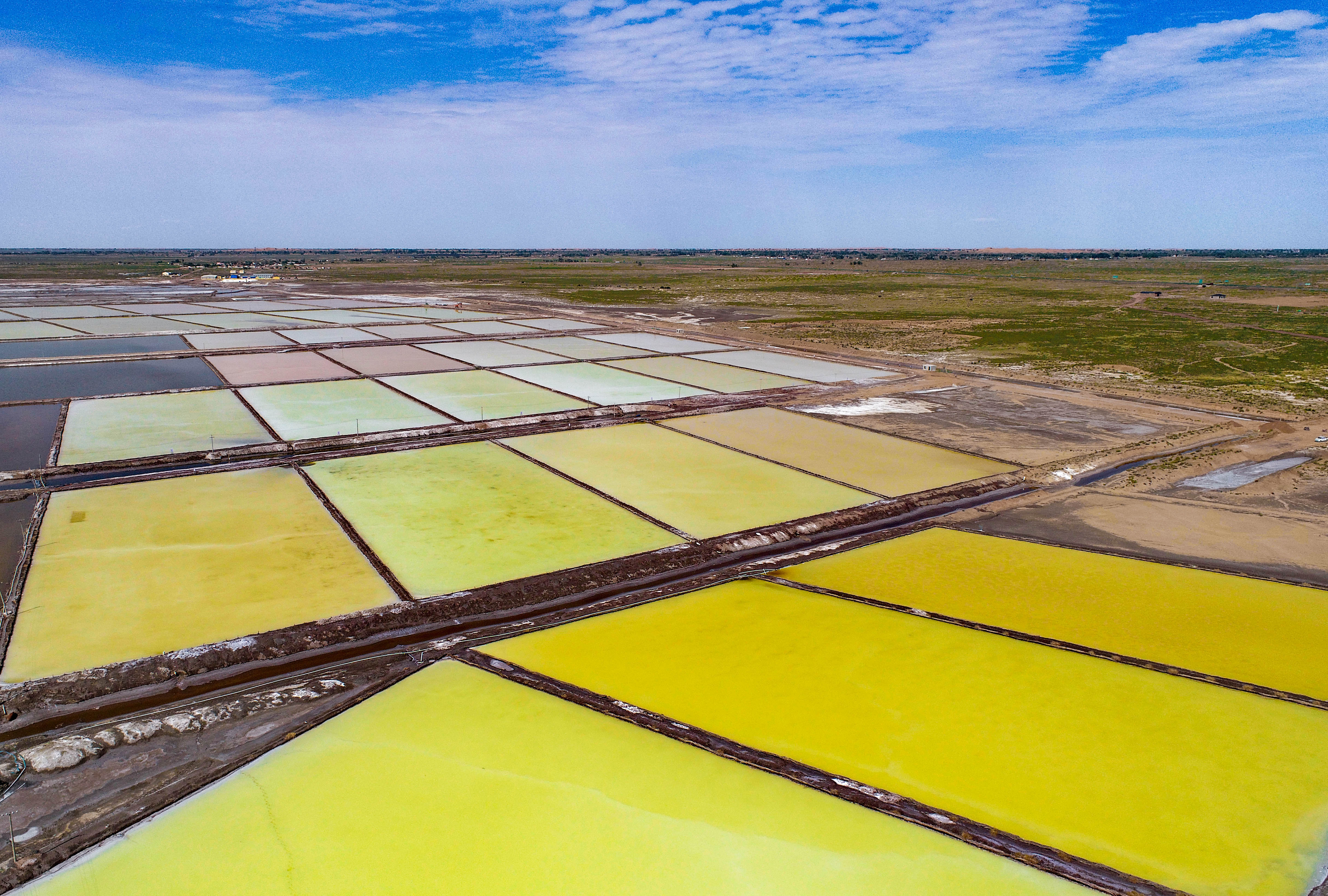 Ordos: Colorful Salt Lake - iMedia