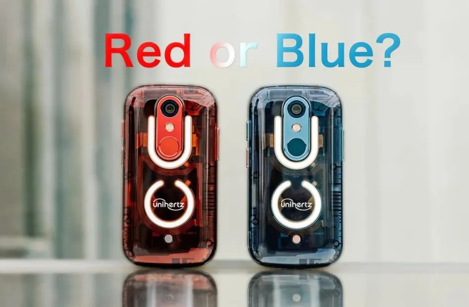 The ultra-small screen mobile phone is here again! Equipped with ...