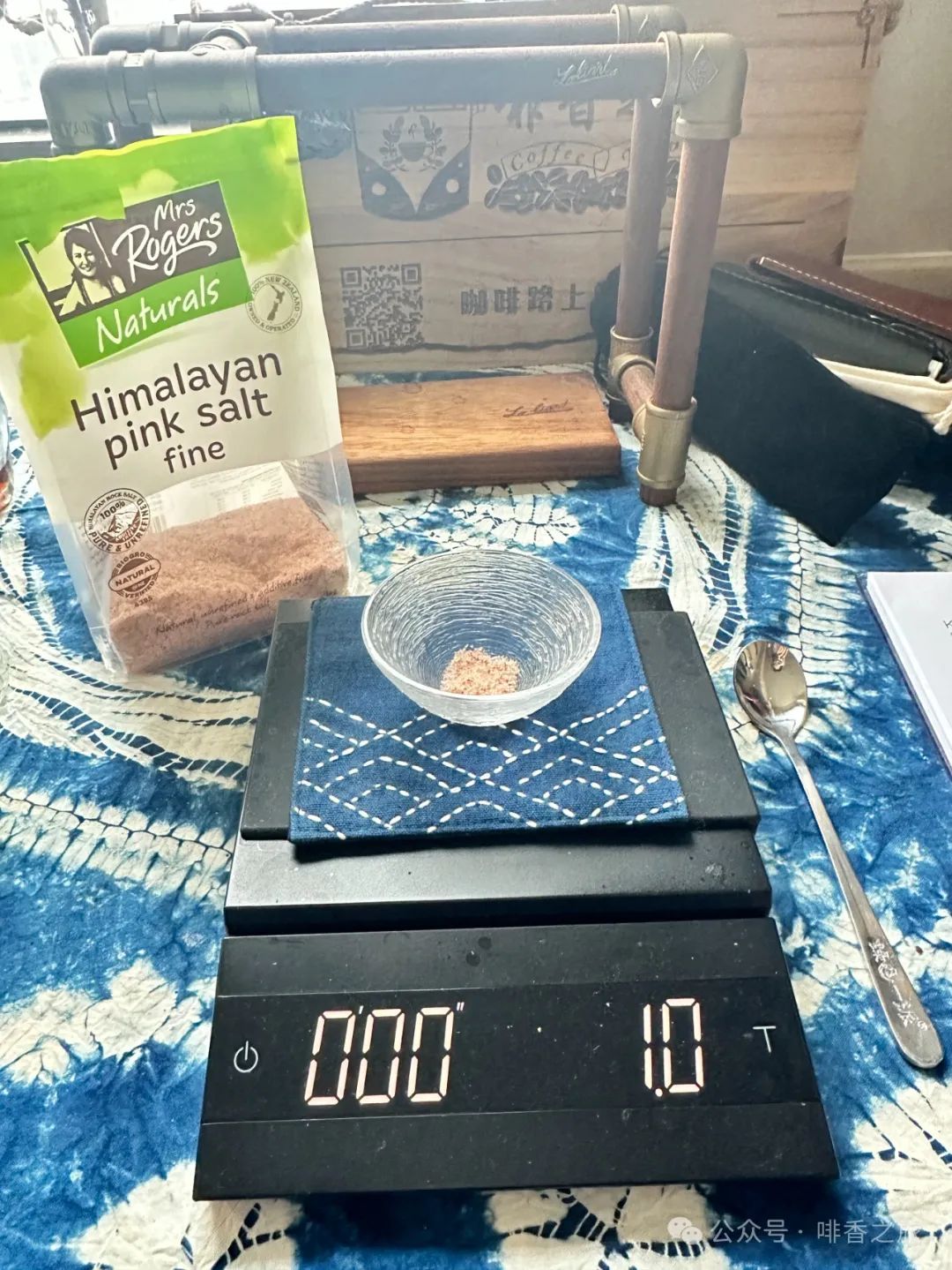 Is it safe to add some "salt" to the powder when hand-brewing coffee ...