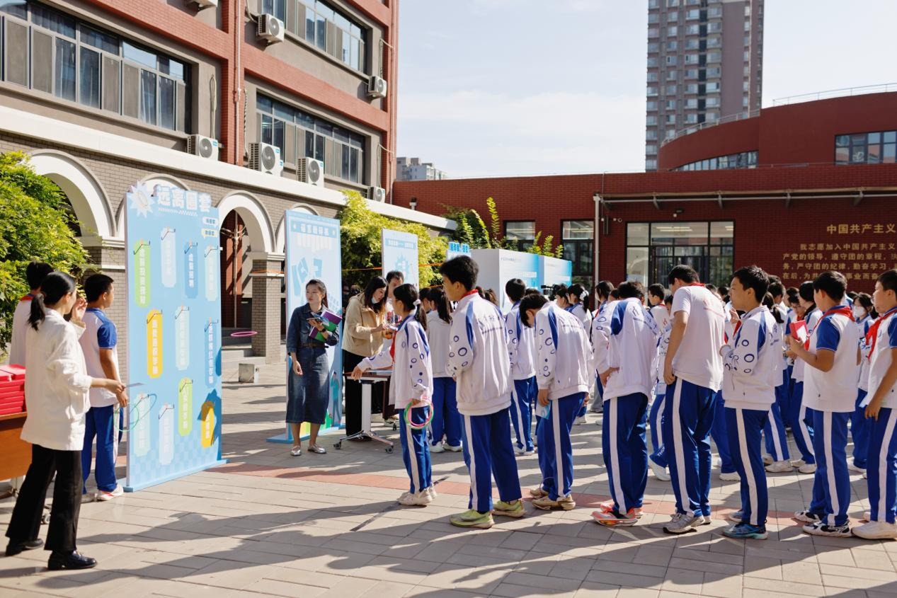 How to use the Internet to popularize legal knowledge? This "e-Law ...