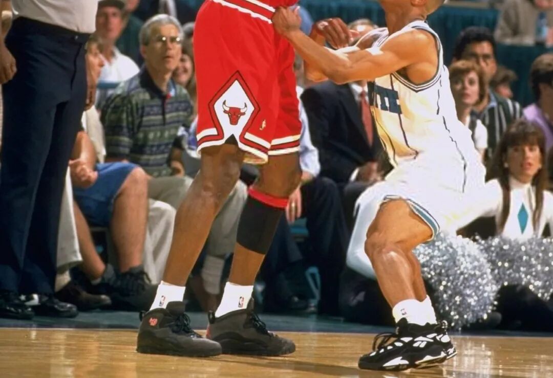 This pair of PE shoes that Jordan once wore is about to be released ...