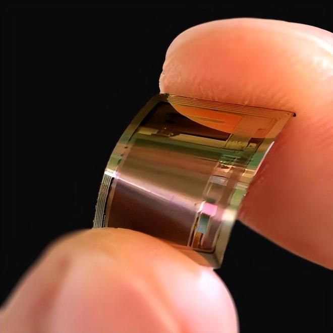 Ultra-high density wireless brain-computer interface unveiled: no pins ...