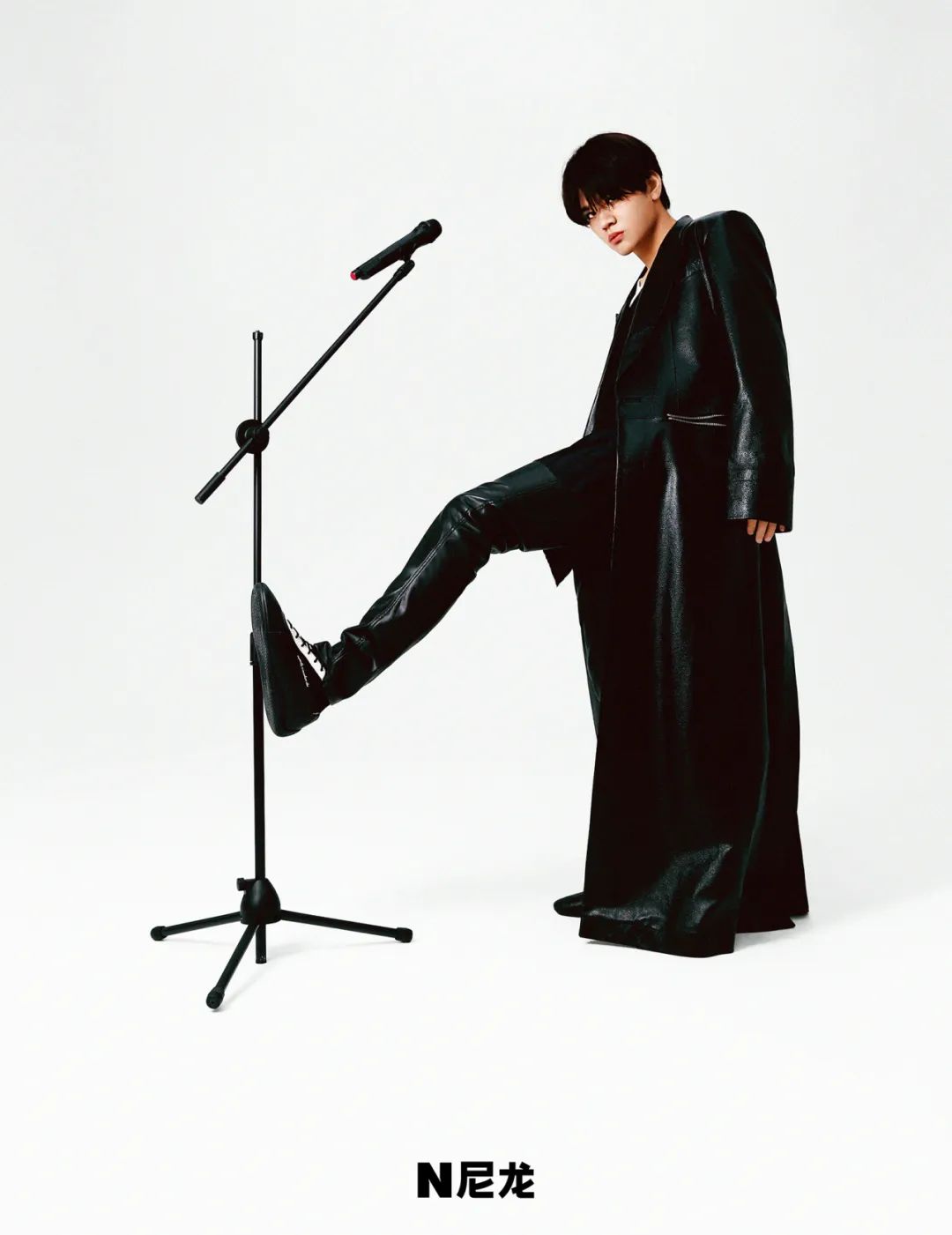 Shi Kai: Playing chess with yourself - iNEWS