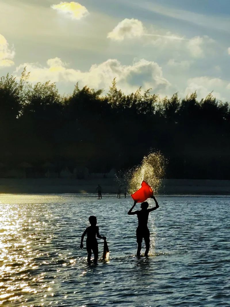 The charm of the moment: snapshot techniques in mobile photography - iNEWS